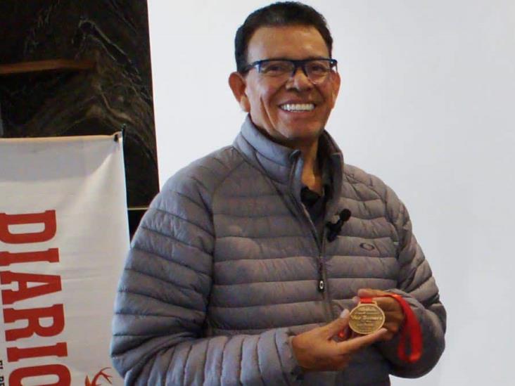 Diario del Yaqui - Fernando Valenzuela recibe la Medalla al Mérito ... Diario del Yaqui - Fernando Valenzuela recibe la Medalla al Mérito ...